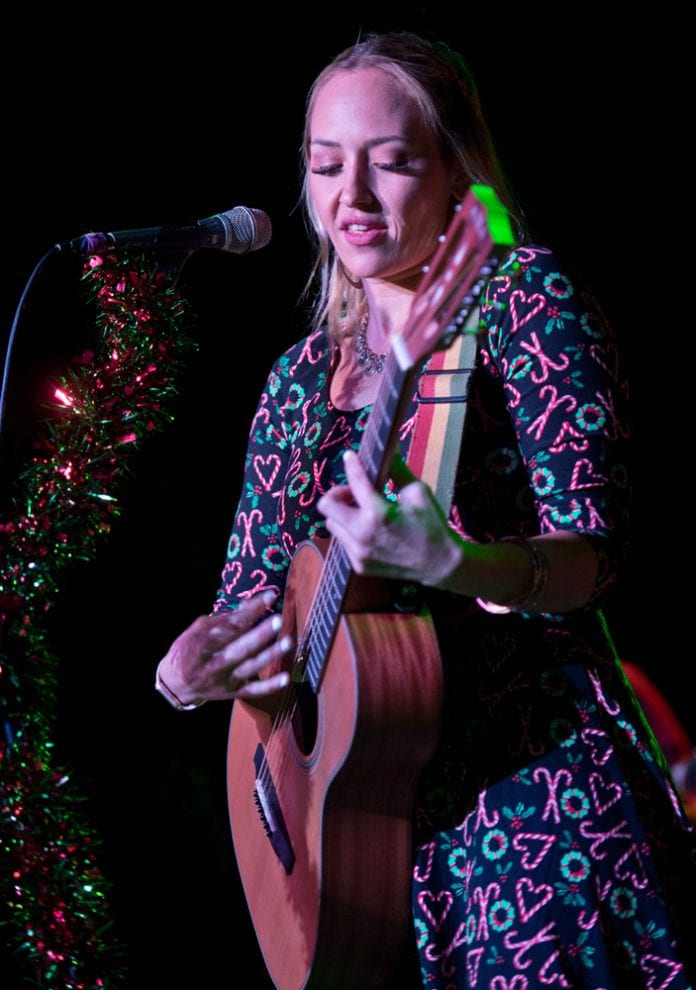 Anuhea at Showbox at the Market on December 5, 2018 - Guitar Girl Magazine