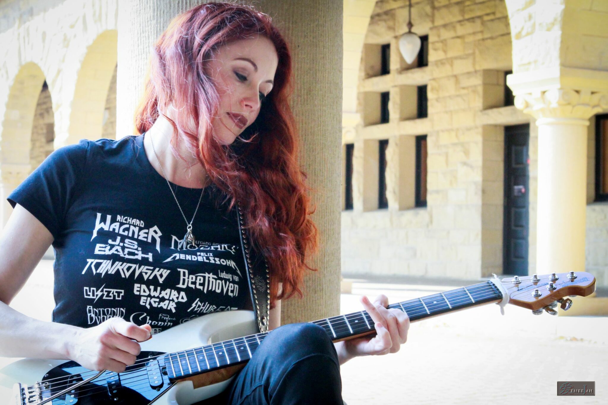 Gretchen Menn: Whole Lotta Guitar - Guitar Girl Magazine